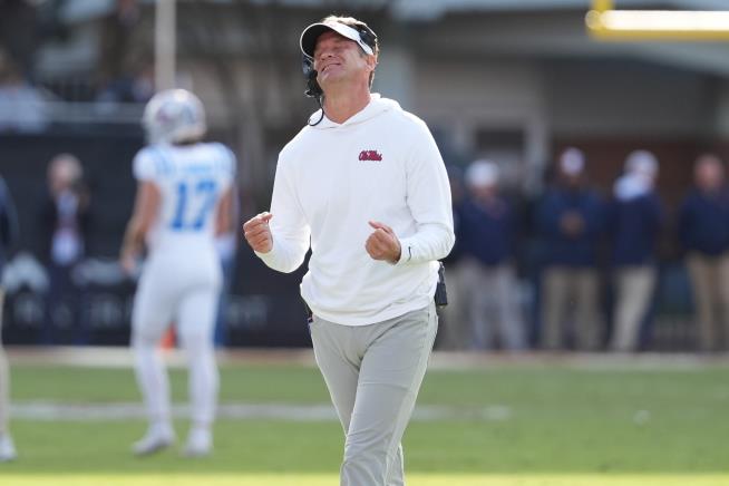 LSU lures Lane Kiffin away from virtual playoff lock Ole Miss | Newser