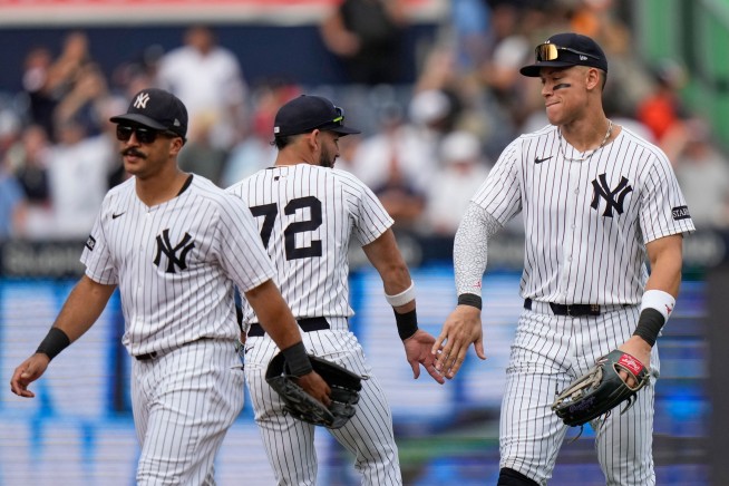 AL East race goes down to final day with Yankees and Blue Jays tied for lead | Newser