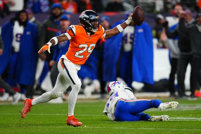 NFL again faces questions about the definition of a catch after ...