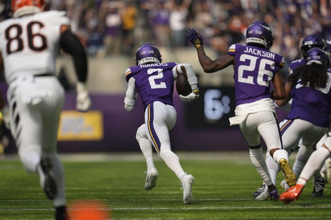 Isaiah Rodgers races into Vikings record book with pair of defensive ...