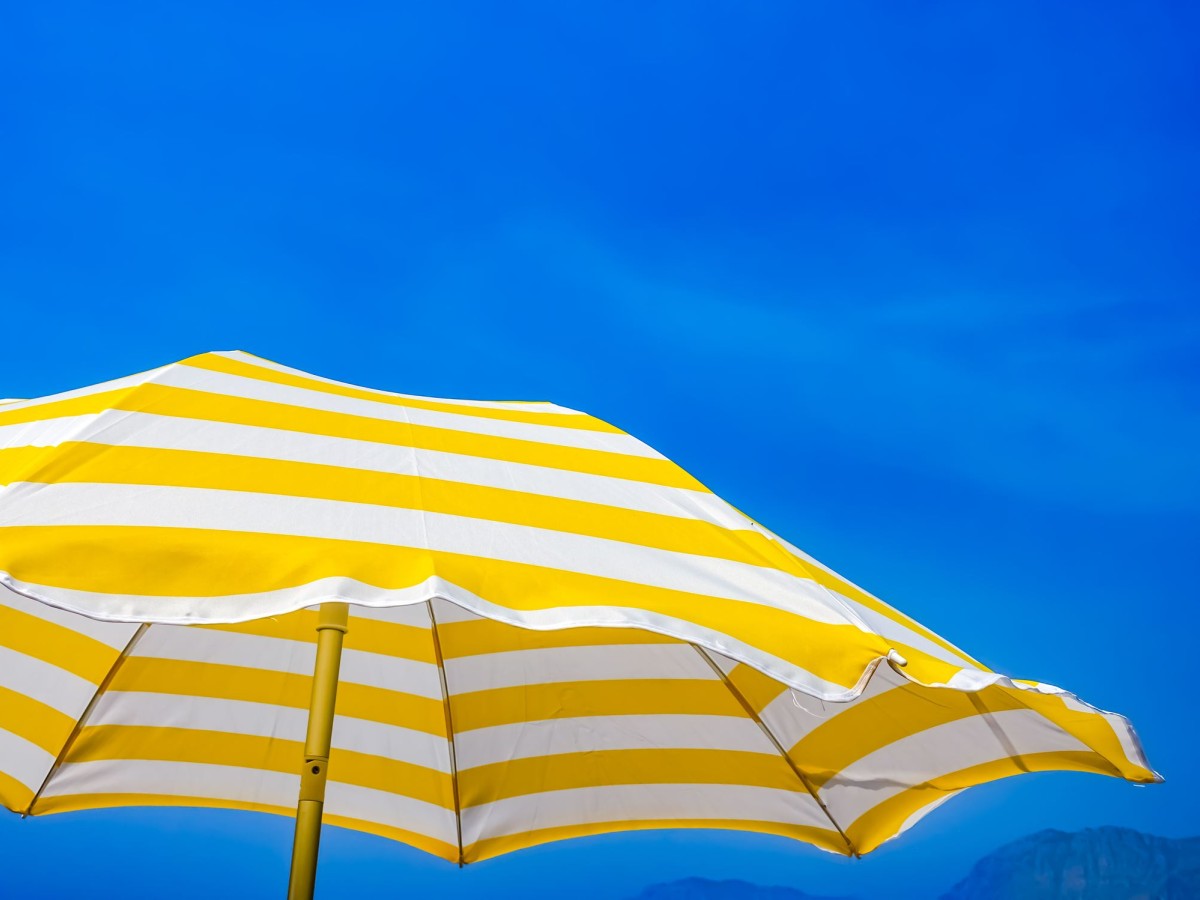 Lifeguard Impaled by 6-Foot Umbrella