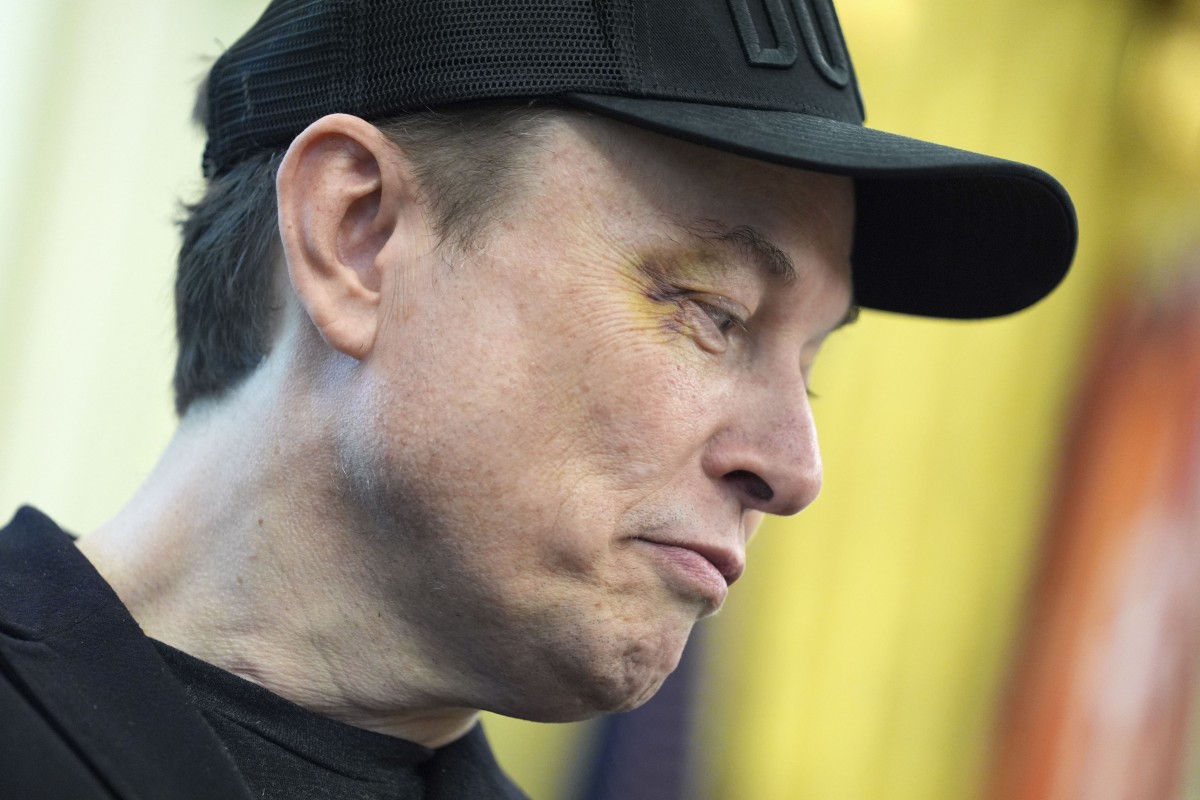 Tesla Shares Tumble Over Musk's New Political Move