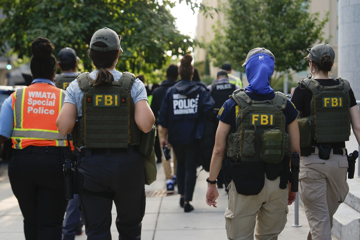 Report: FBI Plans to Lower Its Standards