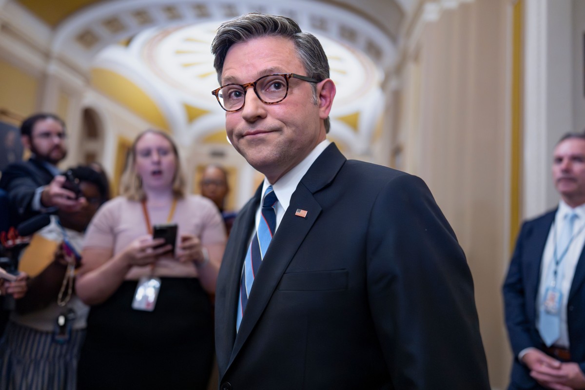 Amid Shutdown Fight, Johnson Refuses to Swear In Ariz. Dem